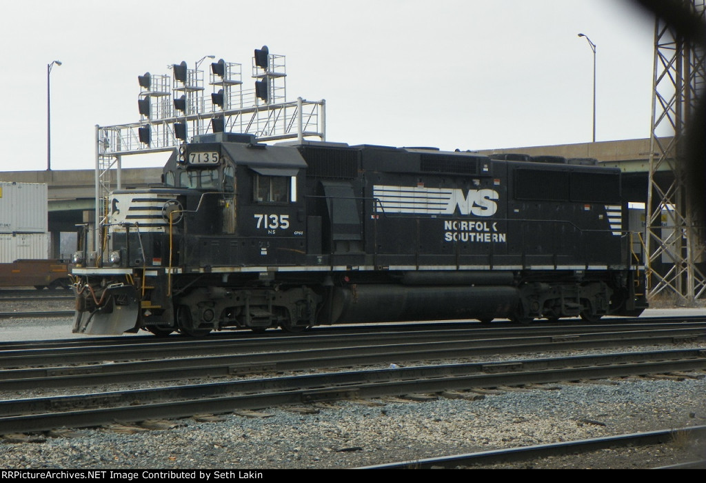 NS 7135